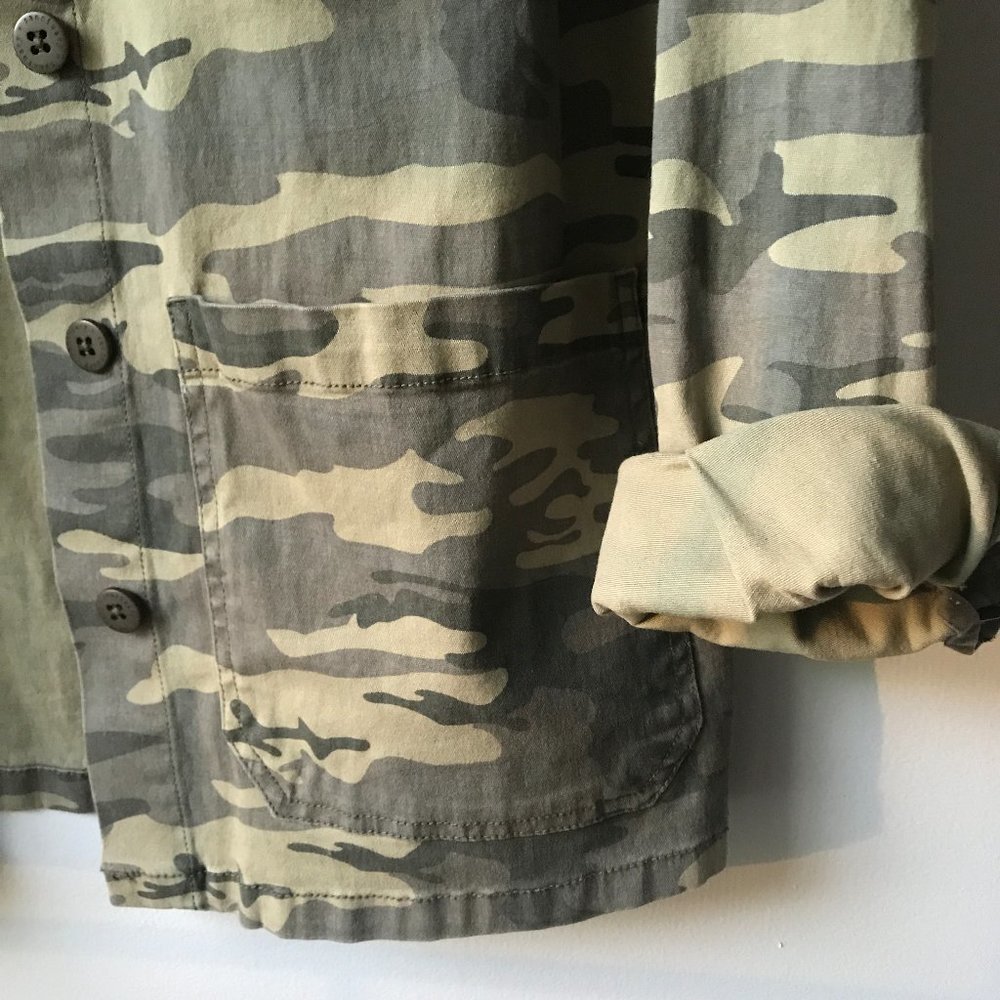 Sanctuary Olive Green Camo Shacket Jacket - Size Small - Gem